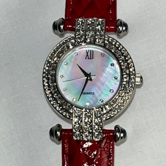 Adrienne | Accessories | Adrienne Real Collectibles Elegant Watch Wred ...